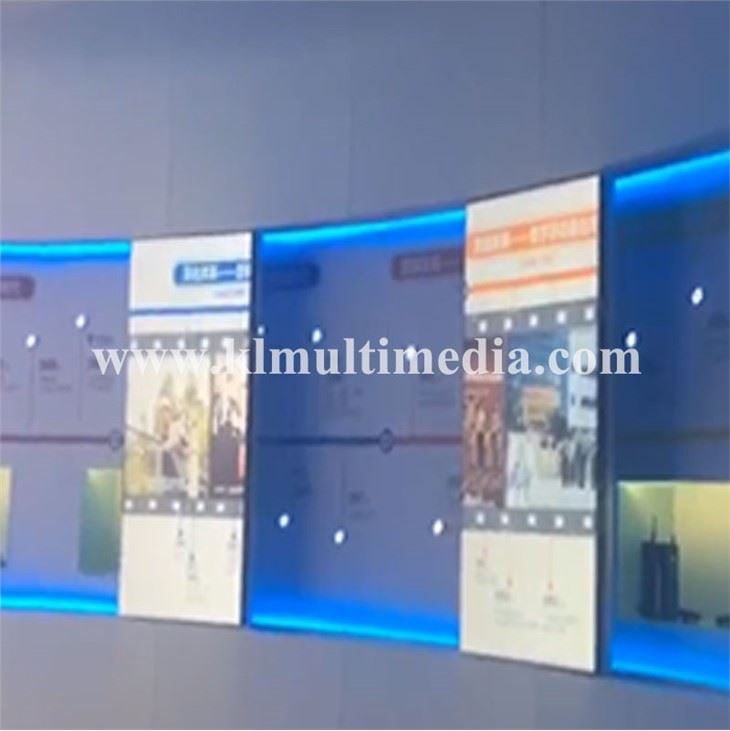 Interactive Sliding Screen - Museum and Event installations